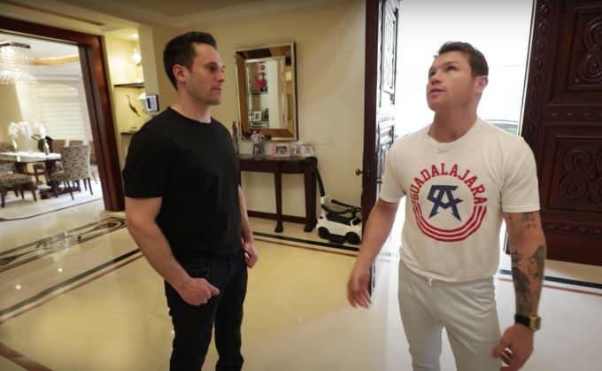 Saúl "Canelo" Álvarez abre las puertas de su mansión en Guadalajara